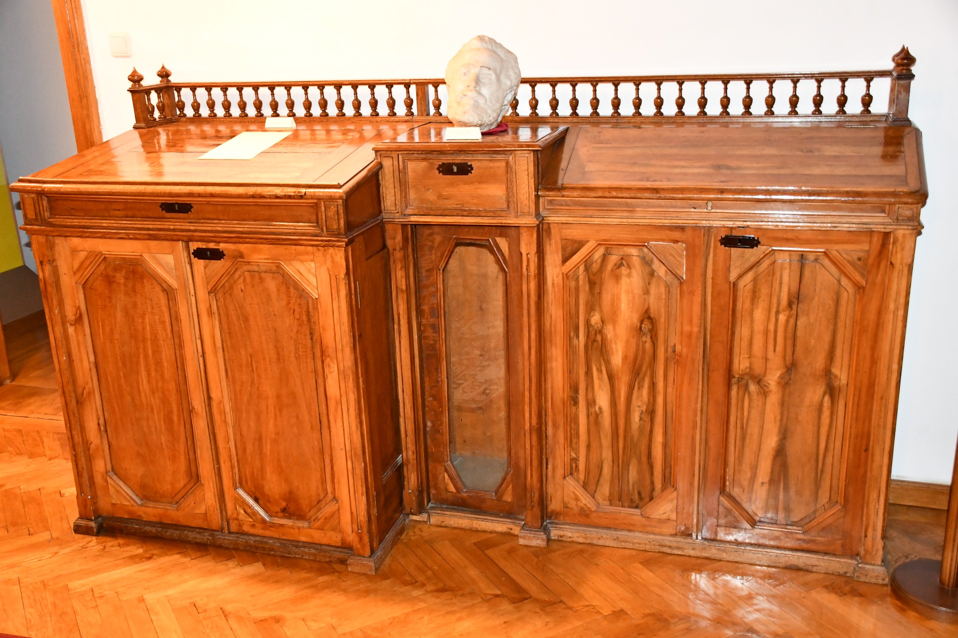 Scrin – Muzeul Național Brătianu